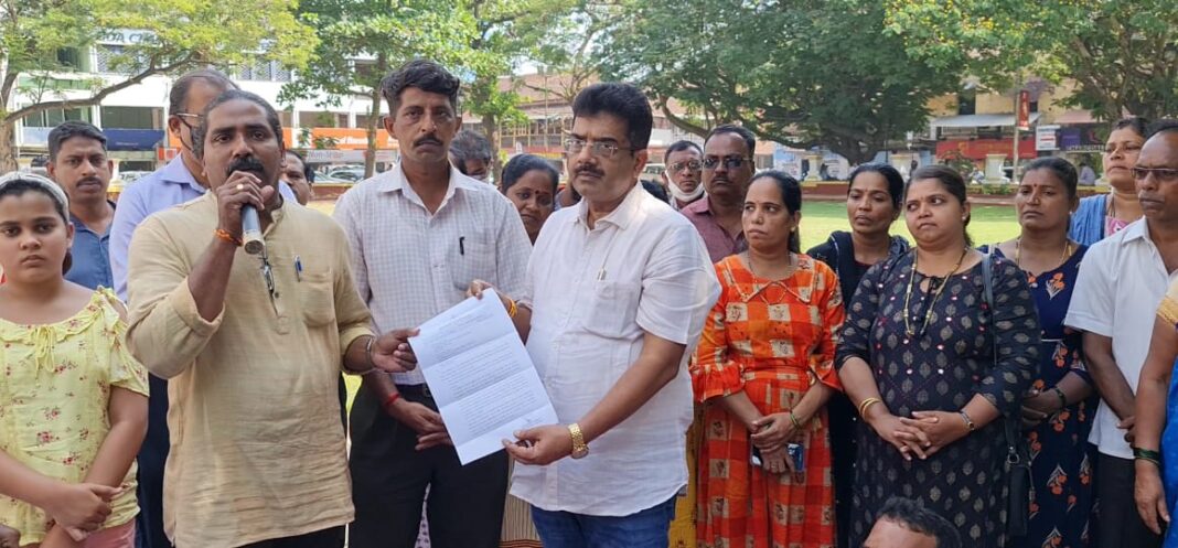 Families of Freedom Fighters finally ends their fast, Tanavade ...